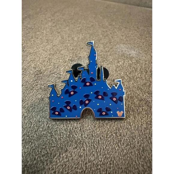 Disney | Other | Disney 225 Disneyland Hidden Mickey Castle Chaser Pin ...